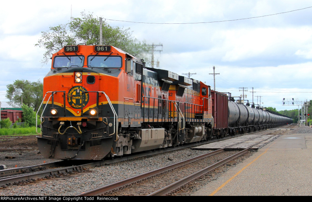 BNSF 961
